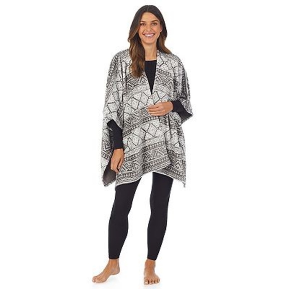 Cuddl Duds | Other | Cuddl Duds Double Plush Reversible Wrap | Poshmark